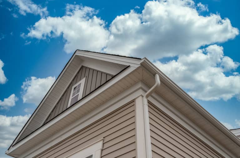 31 Board and Batten Vinyl Siding Ideas