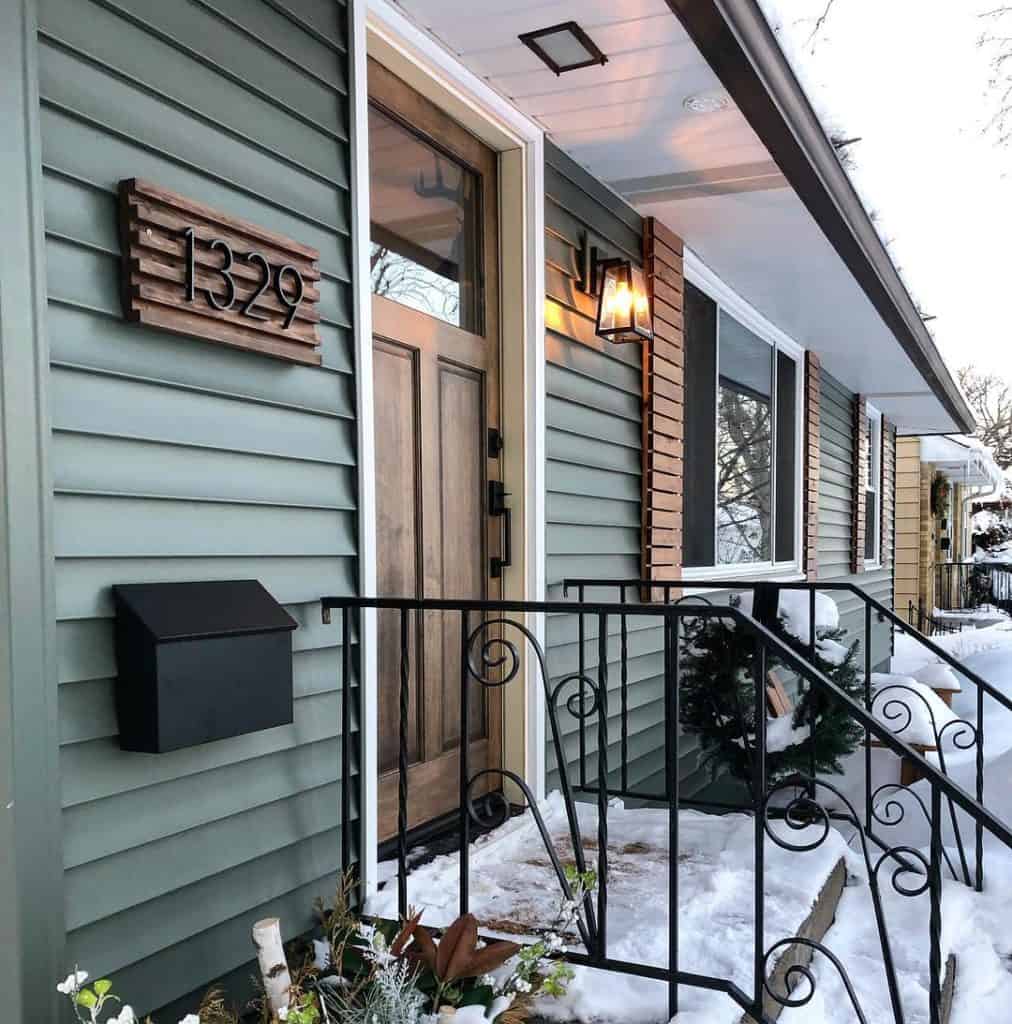 31 Green Vinyl Siding House Ideas